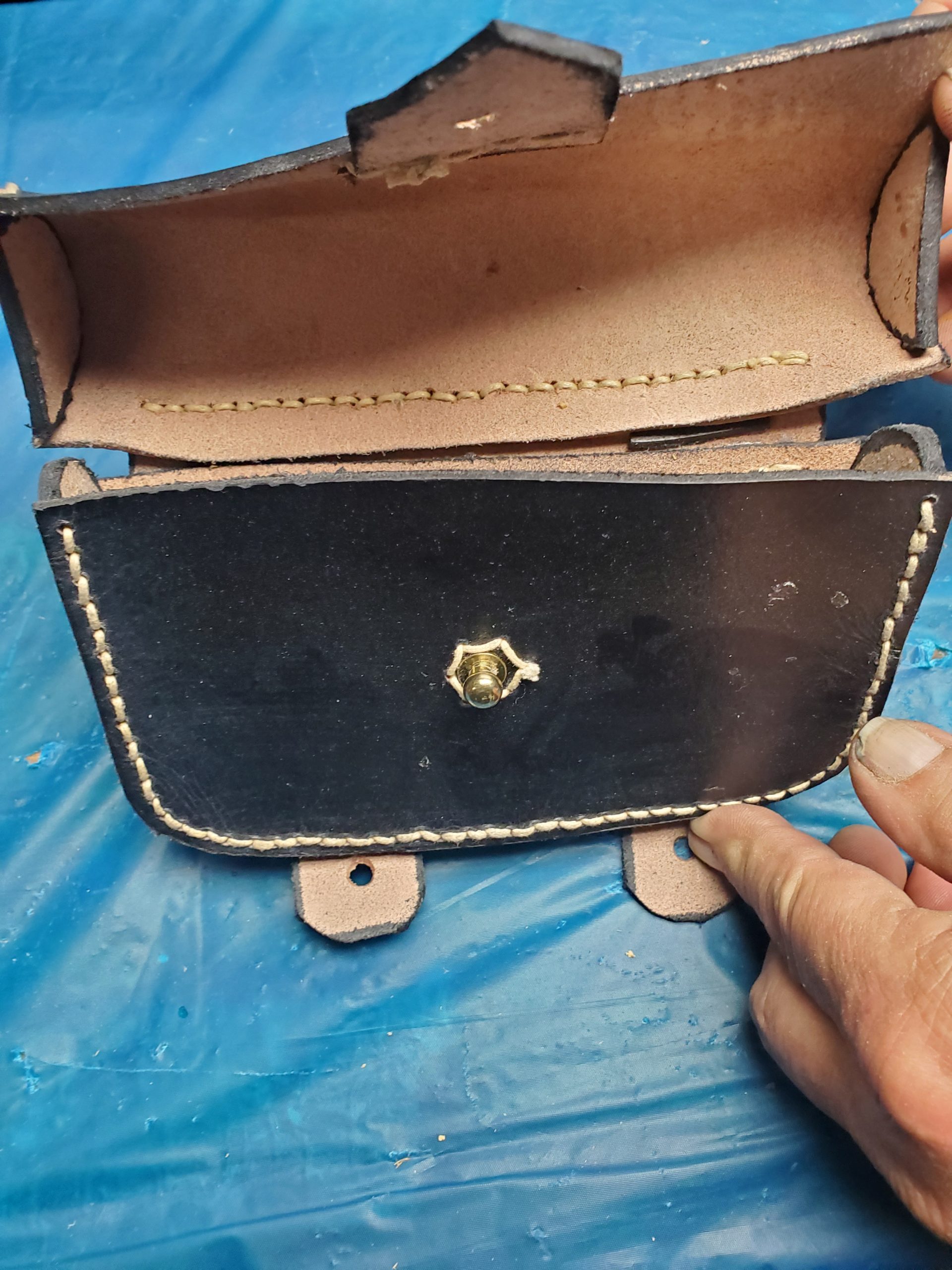 1870 British Expense Pouch – lepierreleathers.com